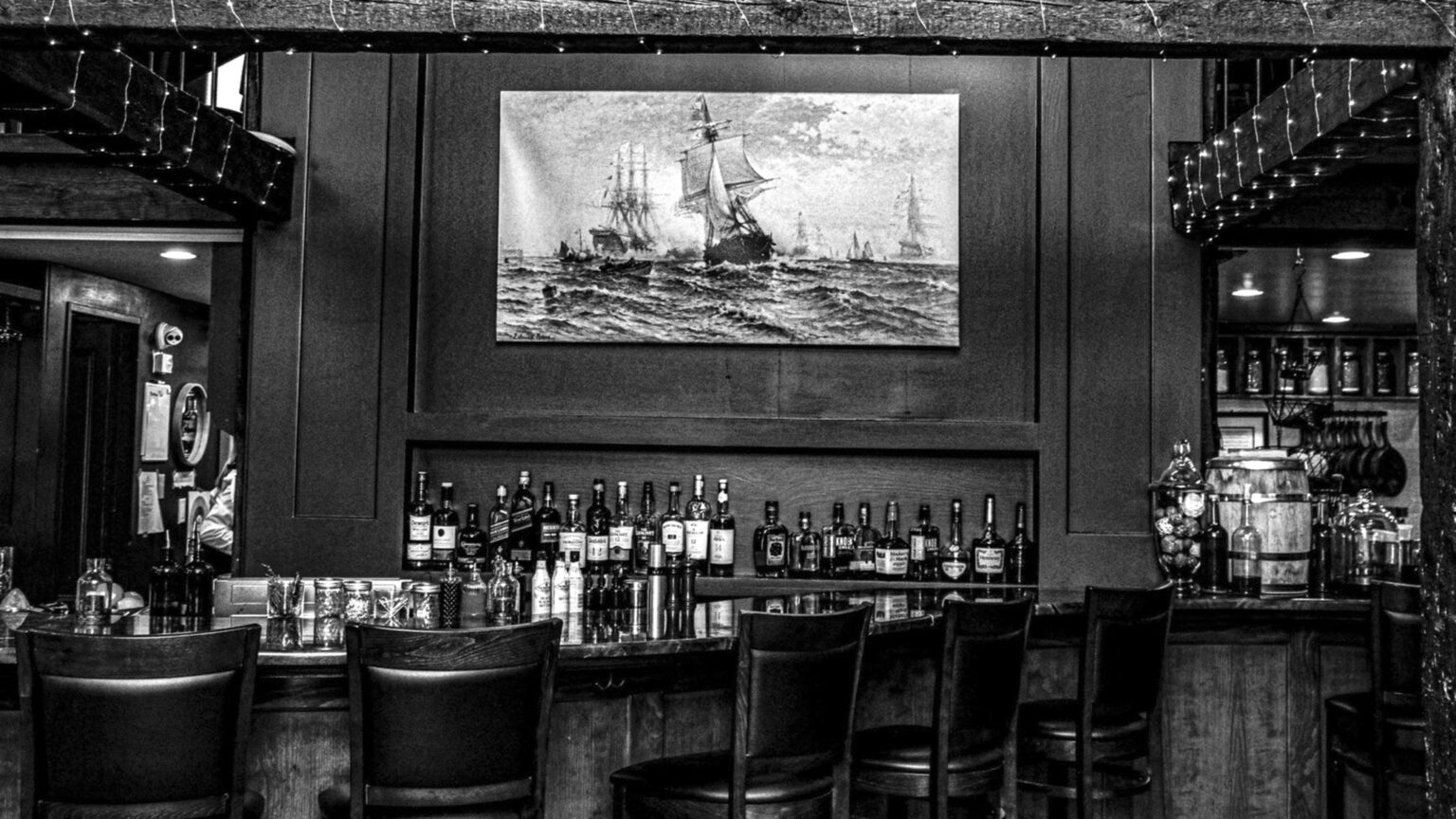 Director's Club: Puddle Dock Restaurant - The Music Hall